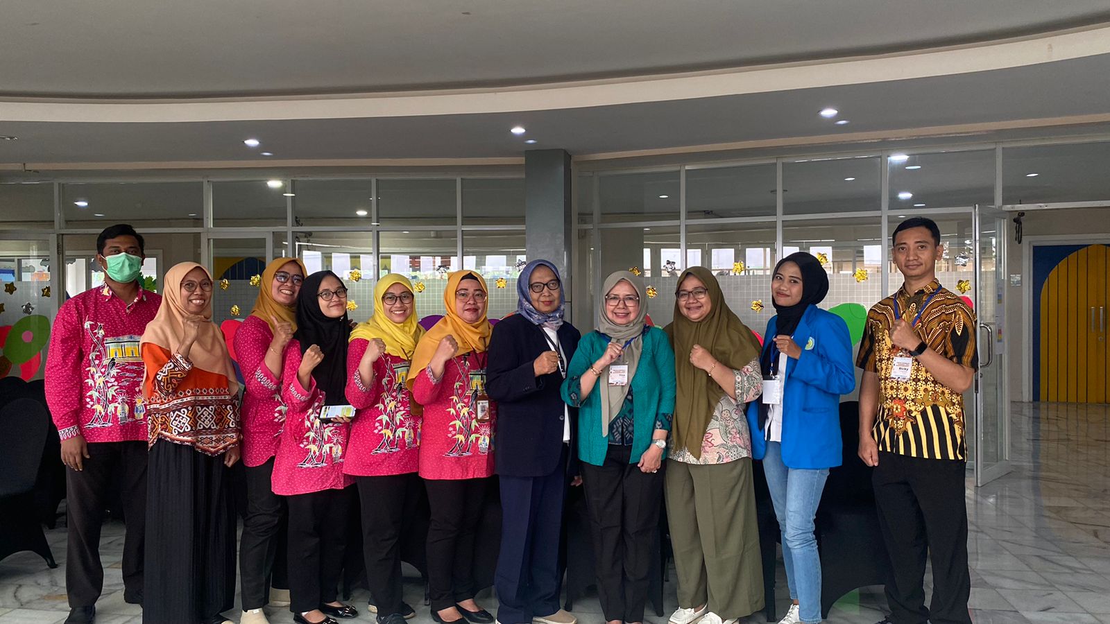 Mahasiswa Dosen URINDO Turut berperan dalam mencegah Polio di Indonesia ...